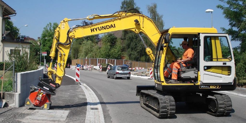 Hydraulic Quick Hitch Excavator & Coupling Systems